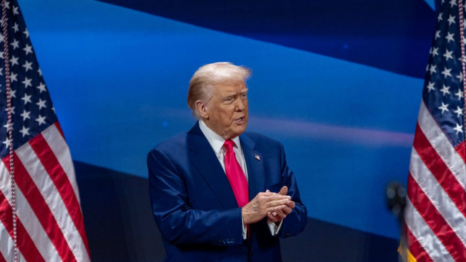 President Trump Attends NCAA Division I Men’s Wrestling Championship in ...